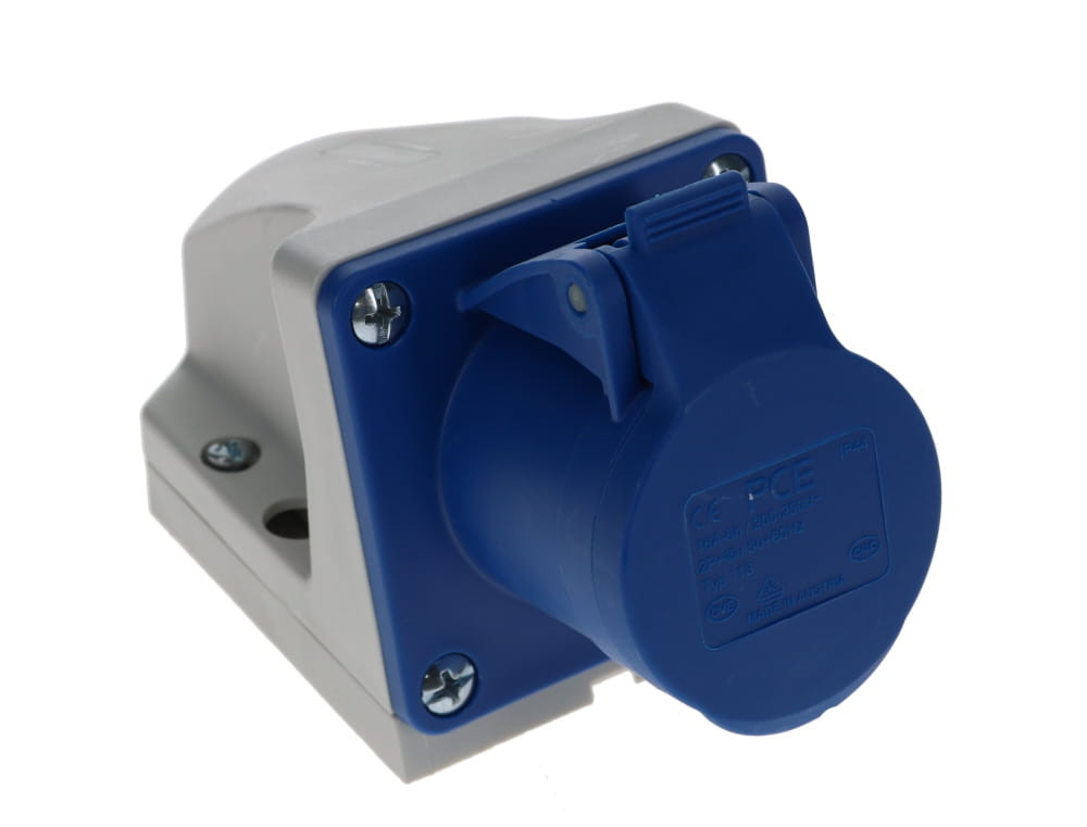 240V 16 Amp Wall Mounted Socket